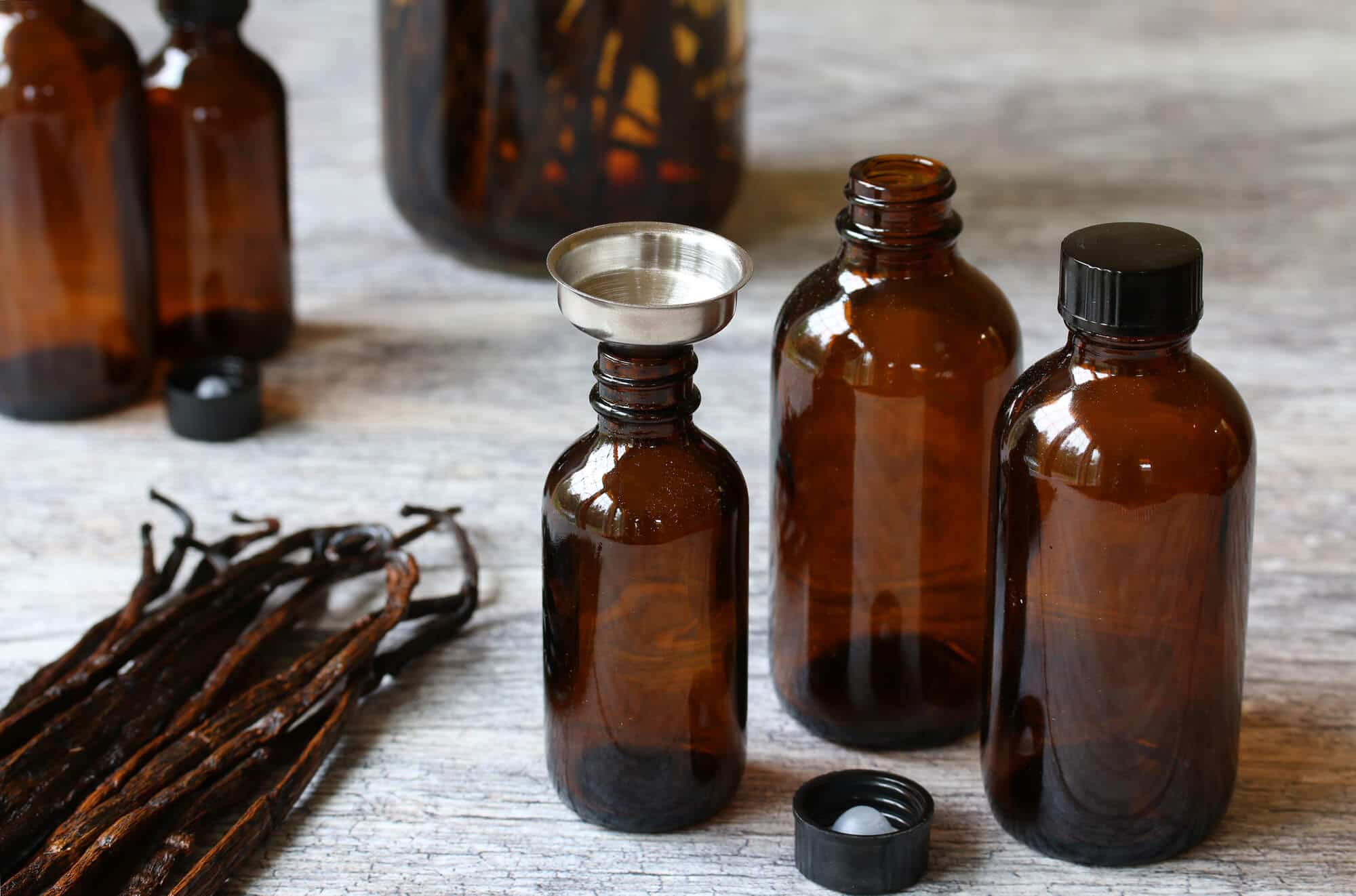 WHEN TO USE PURE Vanilla Extract and Vanilla Bean Paste? | dr vanilla ...